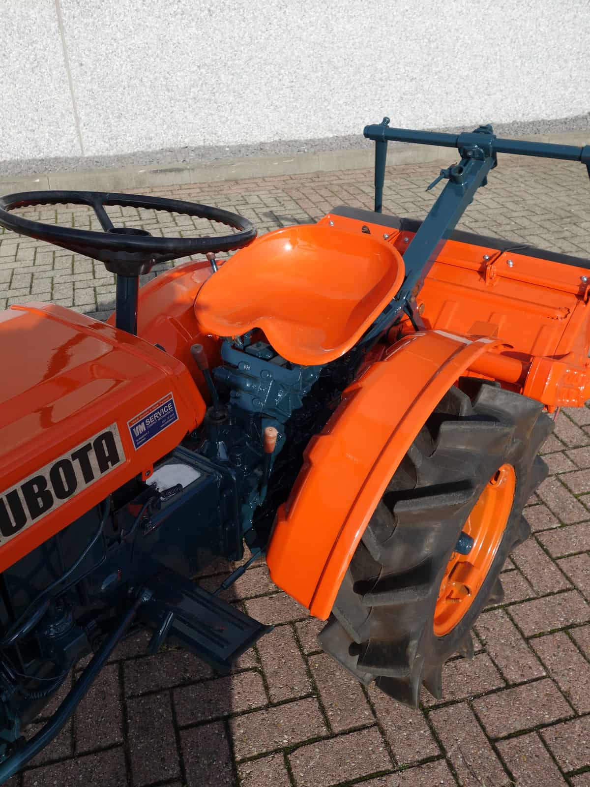 Kubota B6000 4wd • VM Service