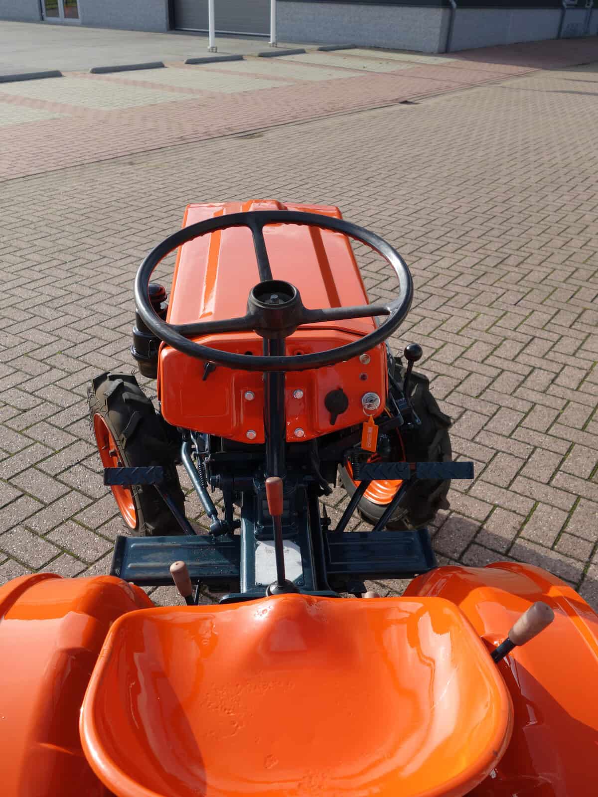 Kubota B6000 4wd • VM Service