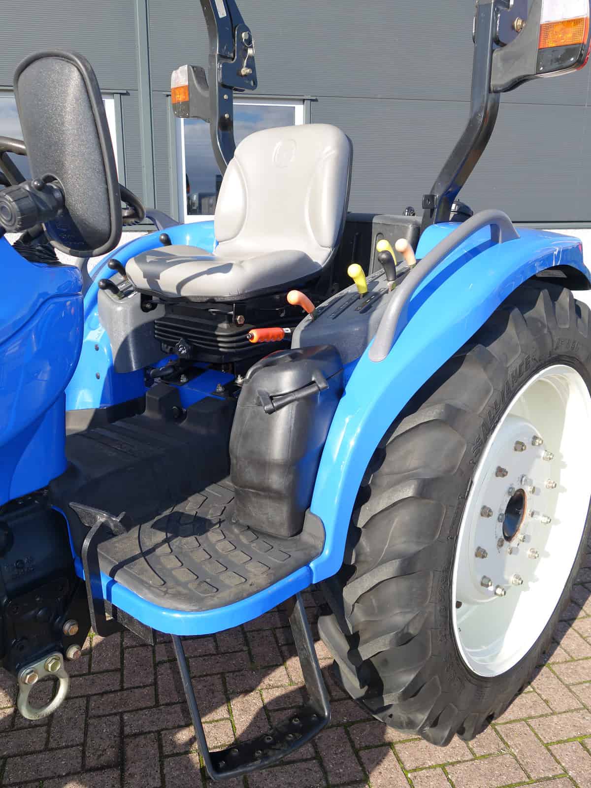 New Holland TC45D • VM Service
