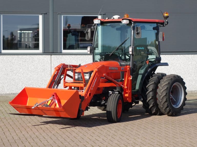 Kubota STW40 4wd HST • VM Service