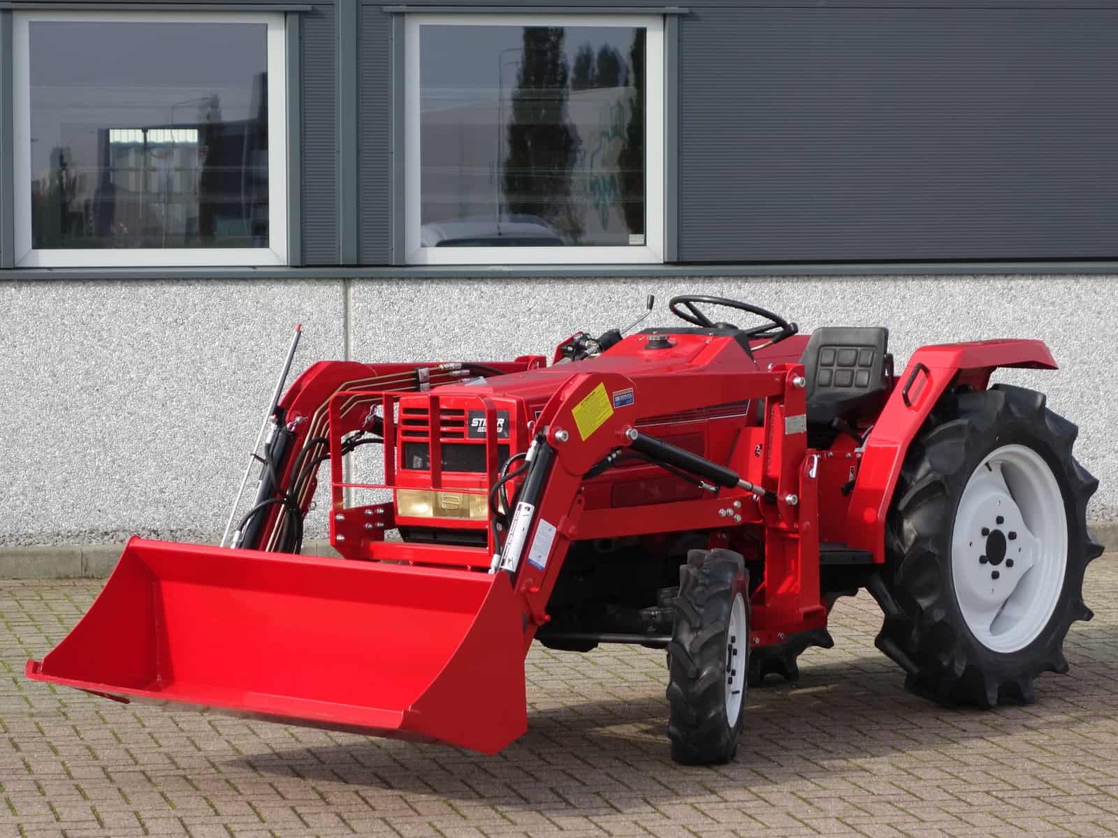 Shibaura D215 4wd • VM Service