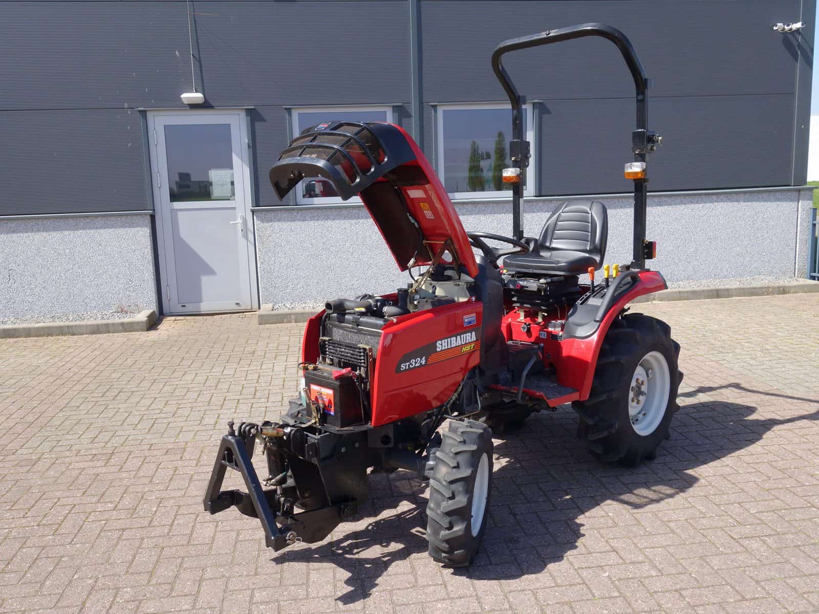 Shibaura ST324 4wd HST • VM Service