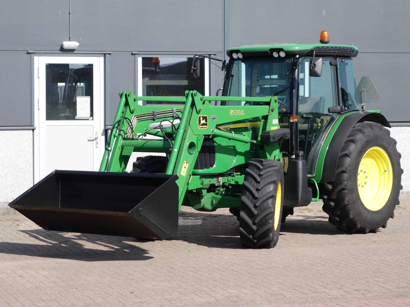 John Deere 5515 4wd • VM Service
