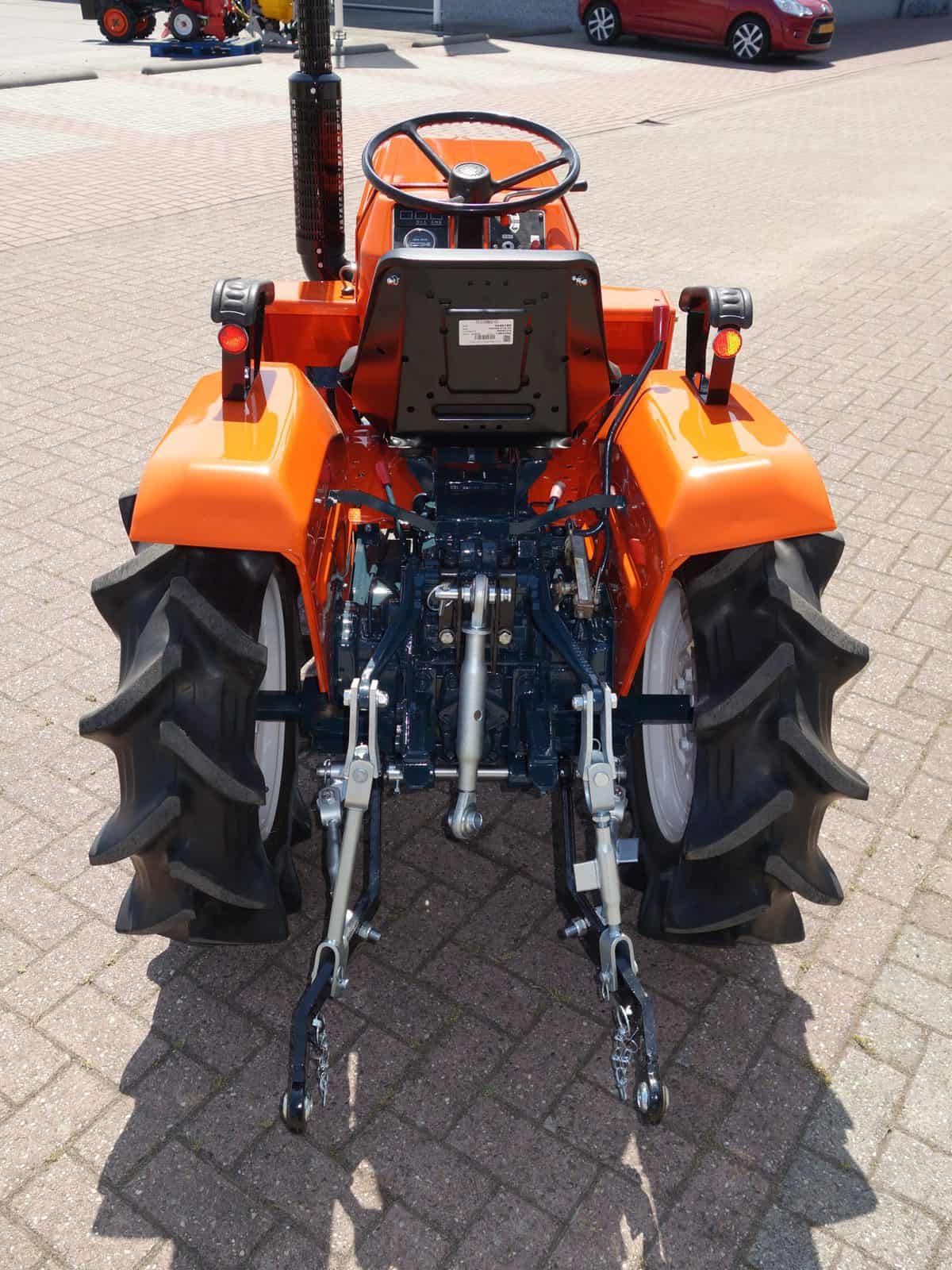 Kubota B1400 4wd • VM Service