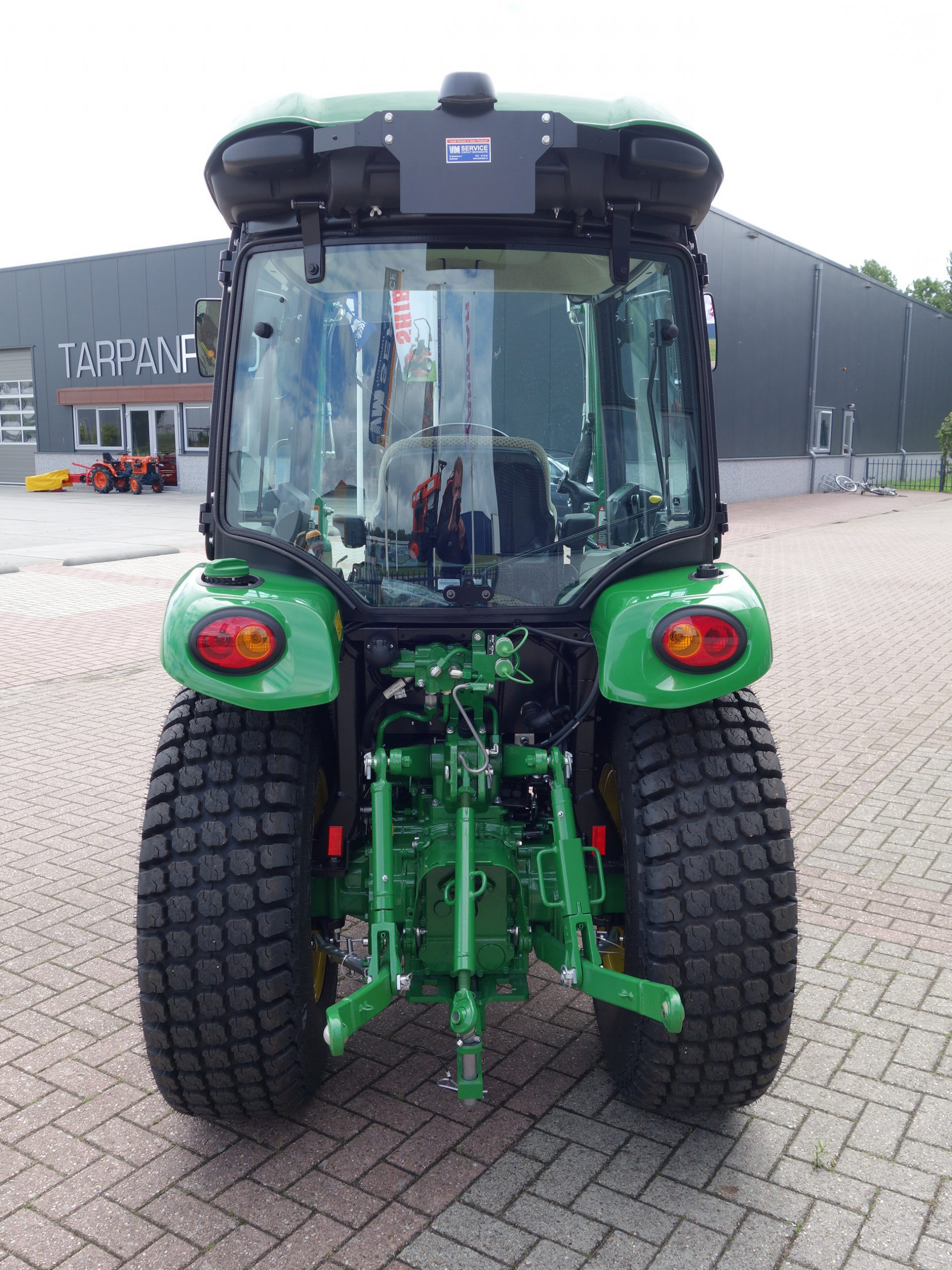 John Deere 3045R 4wd HST • VM Service