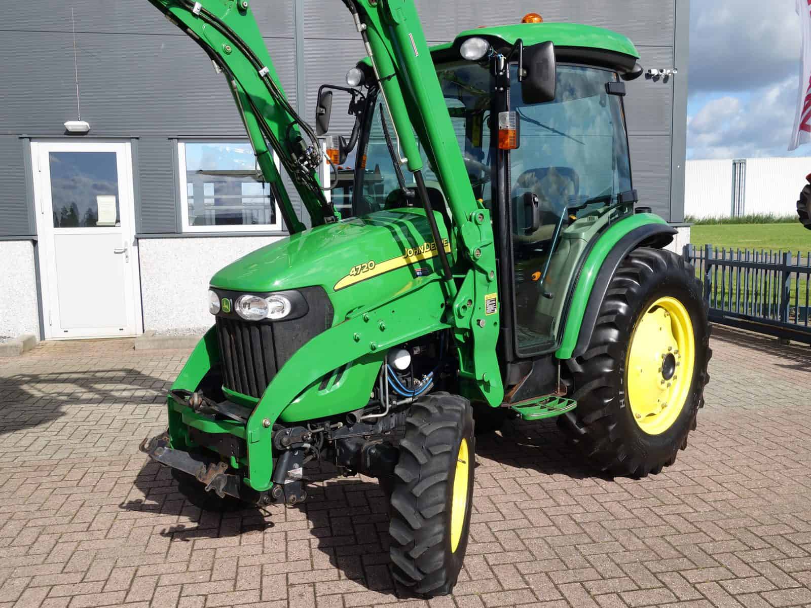 John Deere 4720 4wd HST • VM Service