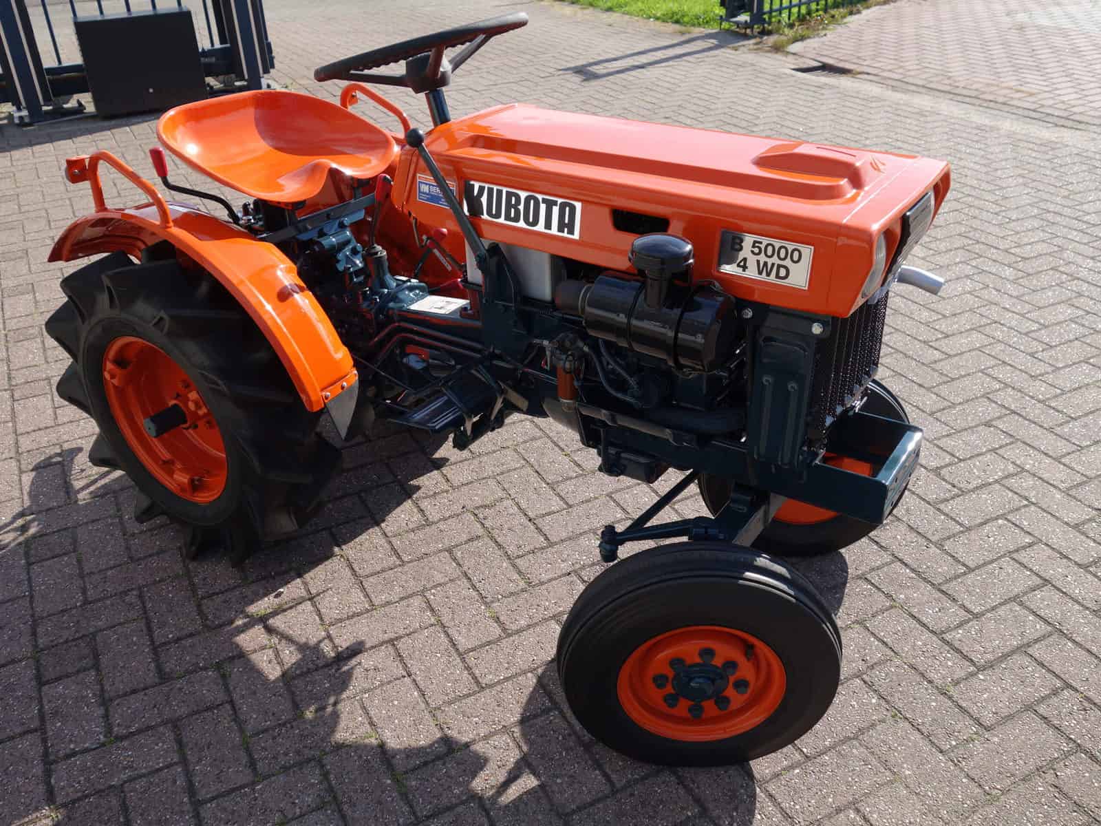 Kubota B5000 2wd • VM Service