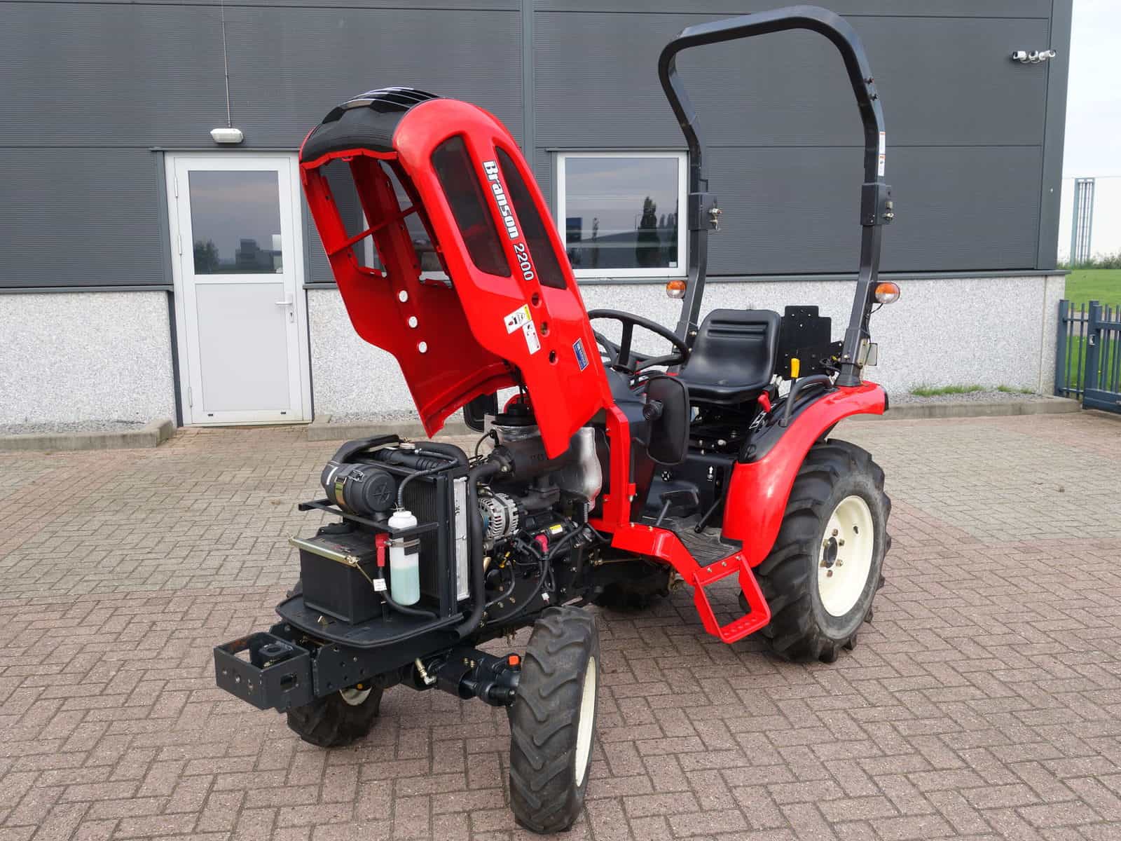 Branson 2200 4wd • VM Service