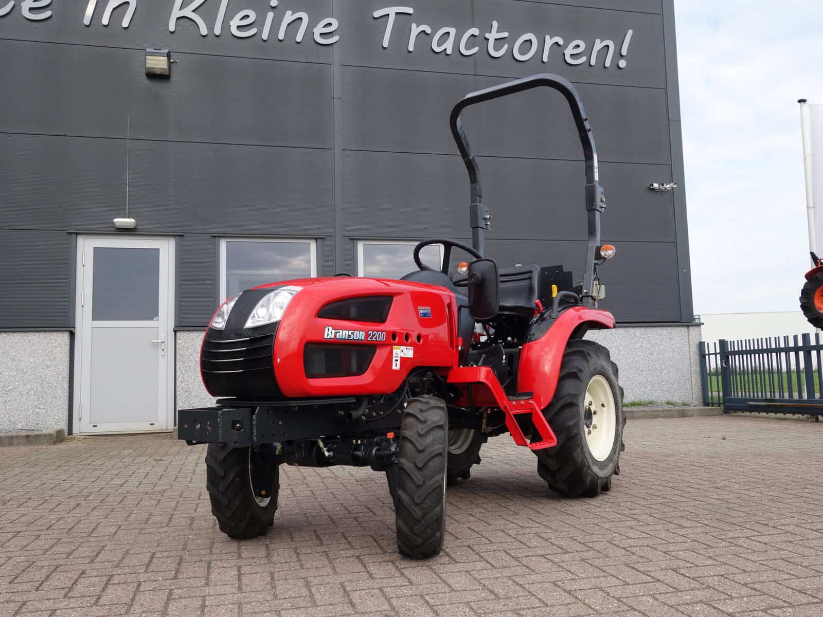 Branson 2200 4wd • VM Service