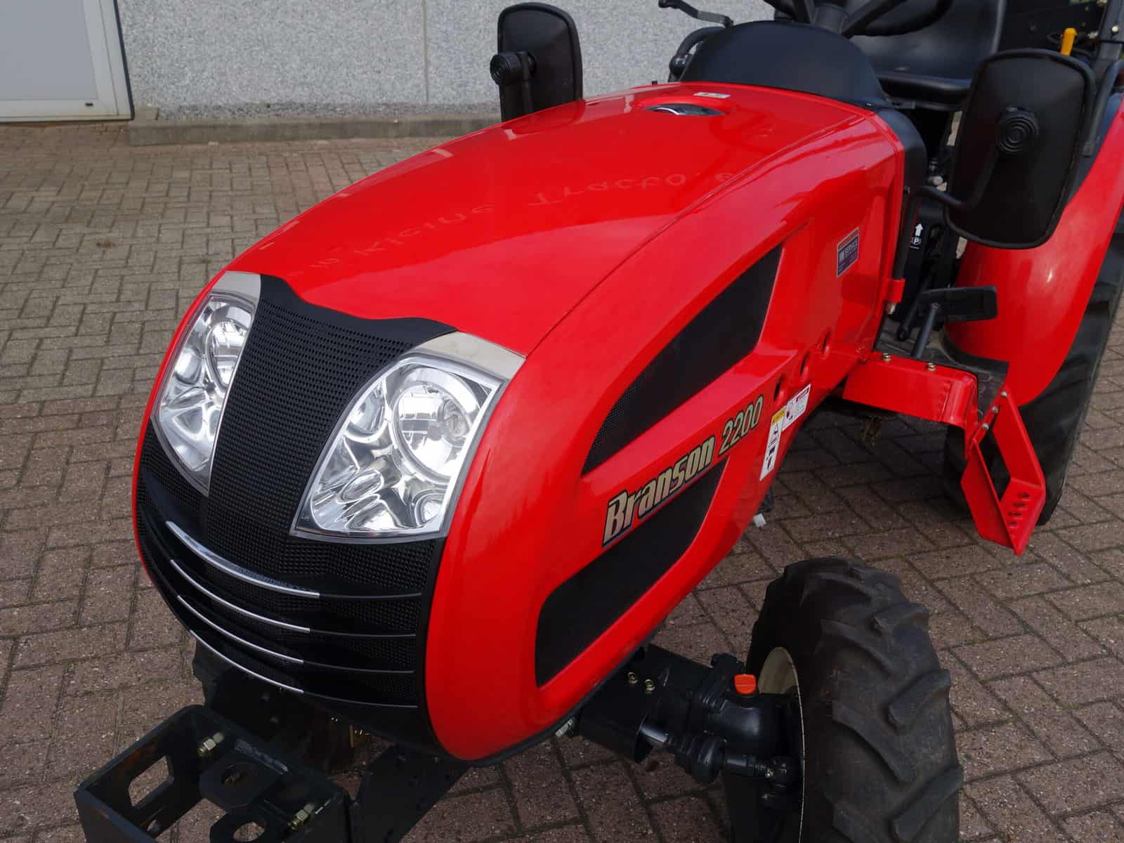 Branson 2200 4wd • VM Service