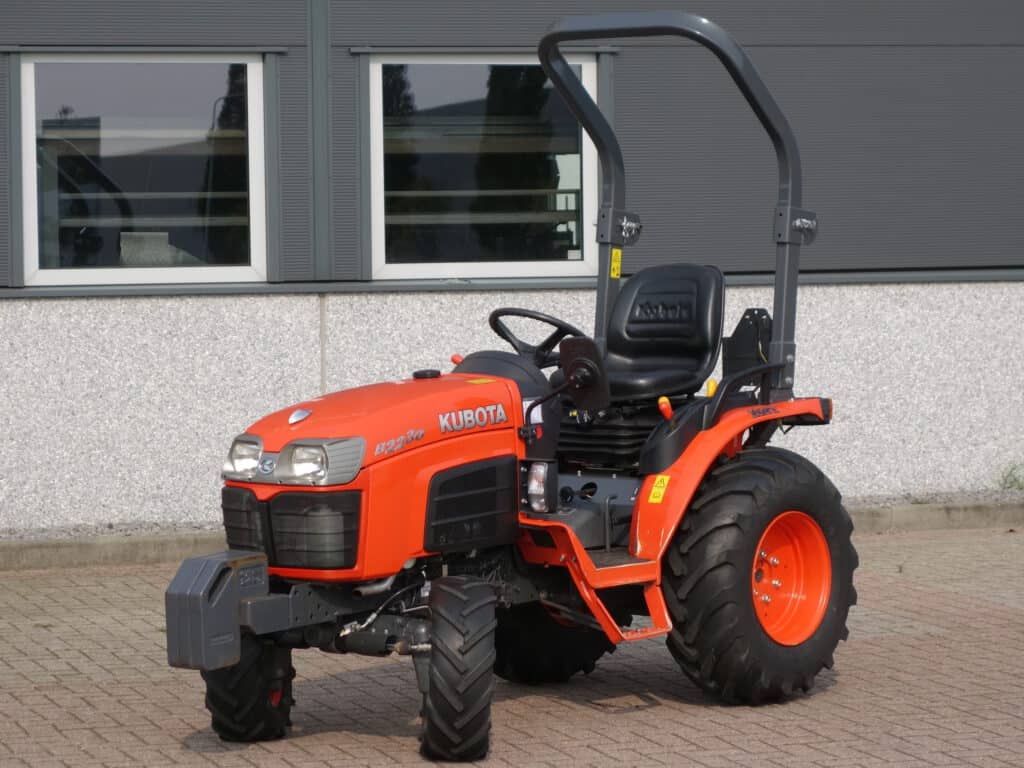 Kubota B2230 4wd HST • VM Service