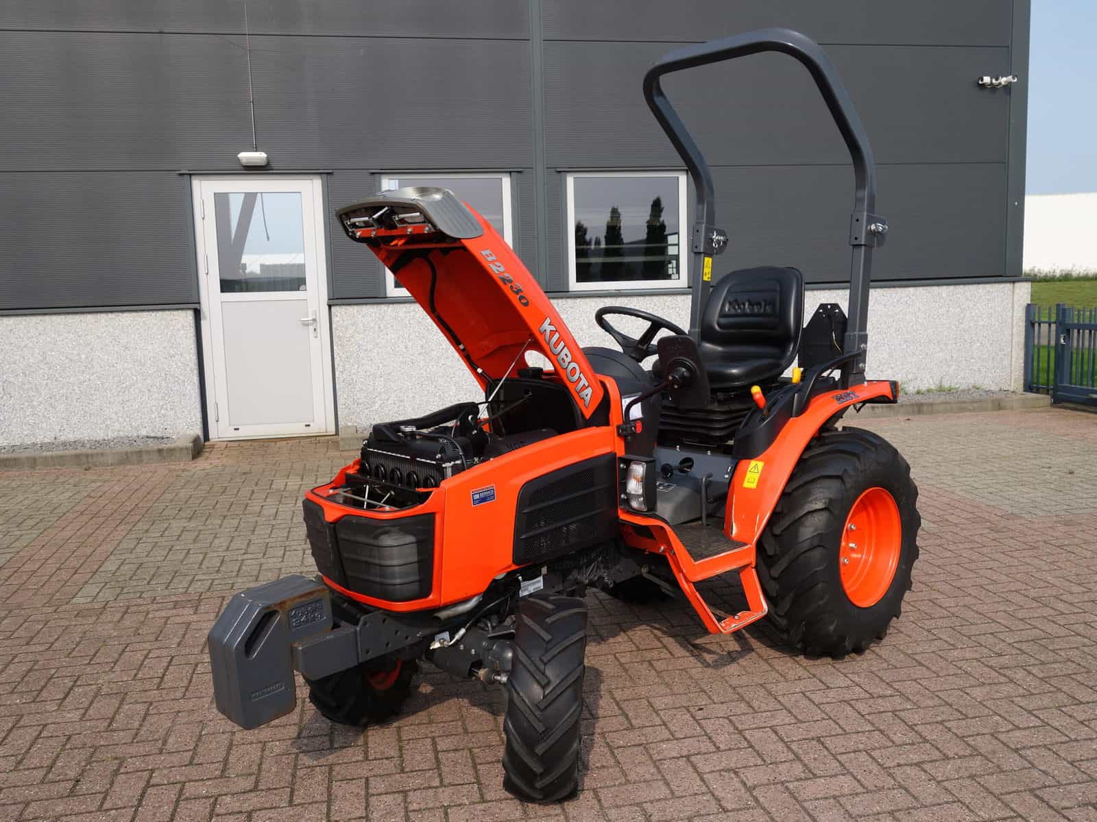 Kubota B2230 4wd HST • VM Service
