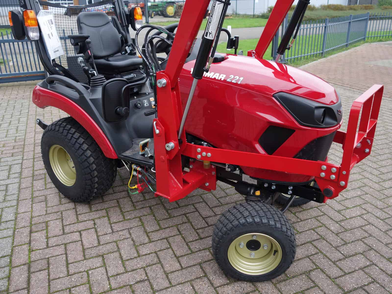 Yanmar SA221 4wd HST • VM Service