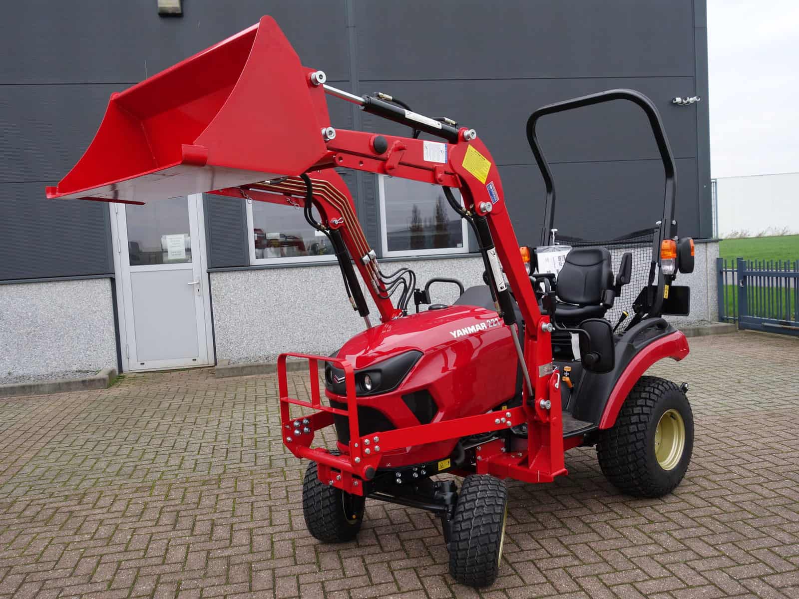 Yanmar SA221 4wd HST • VM Service