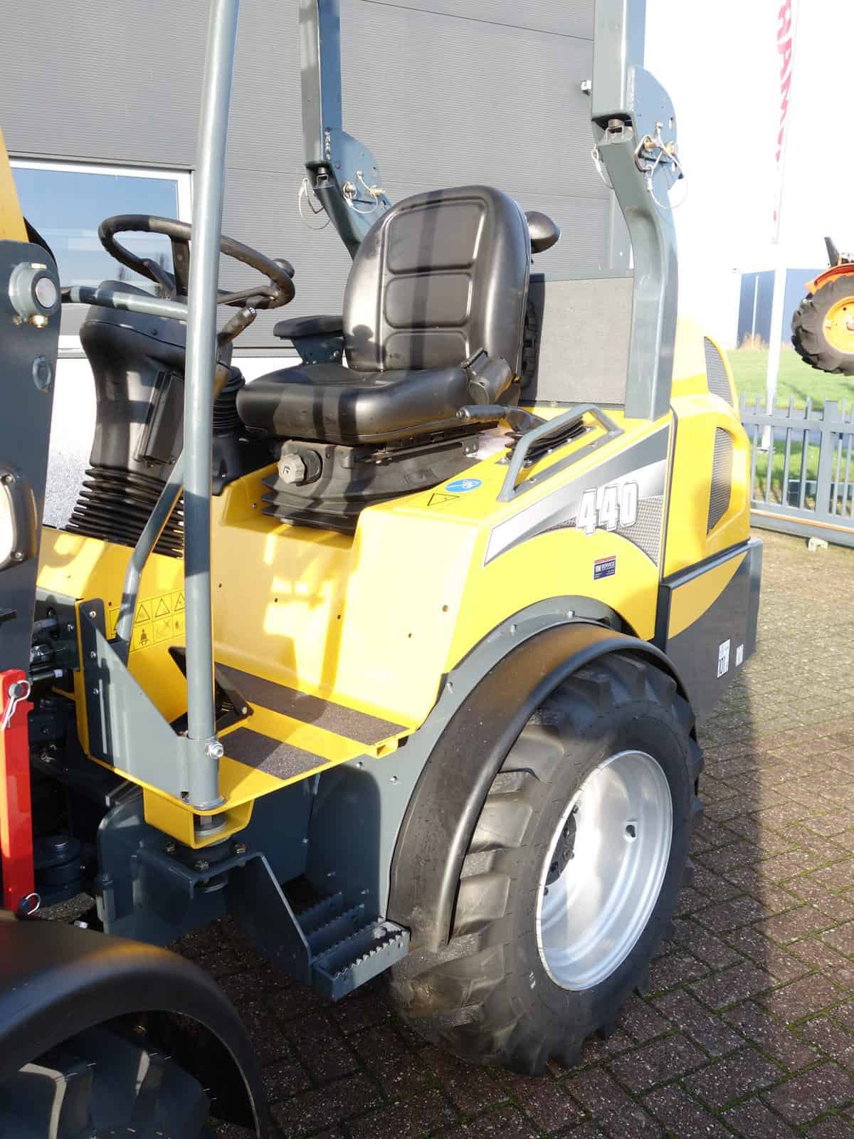 Gehl AL440 Mustang • VM Service