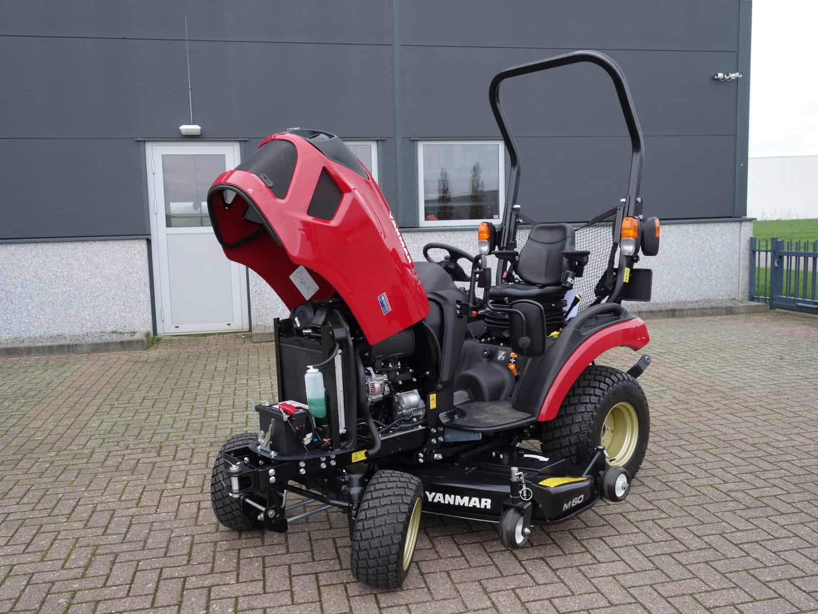 Yanmar SA221 4wd HST • VM Service