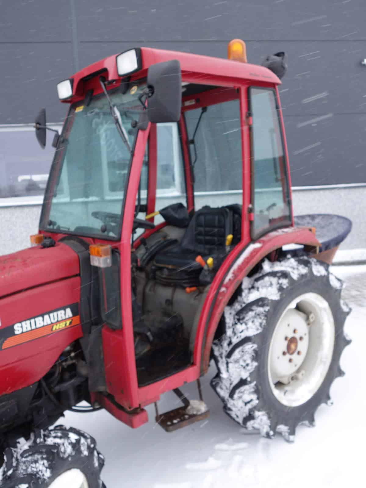 Shibaura ST333 4wd HST • VM Service