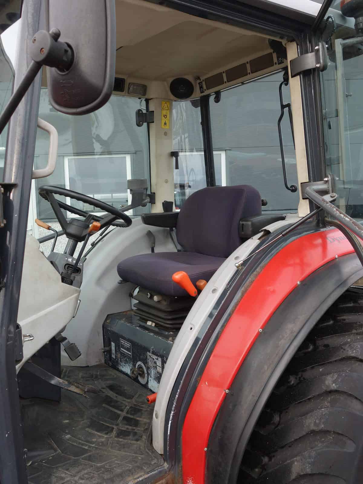 MF 1547 4wd • VM Service