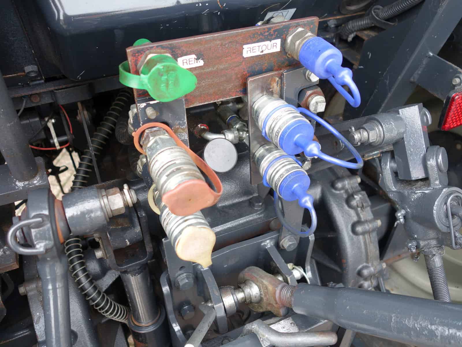 MF 1547 4wd • VM Service