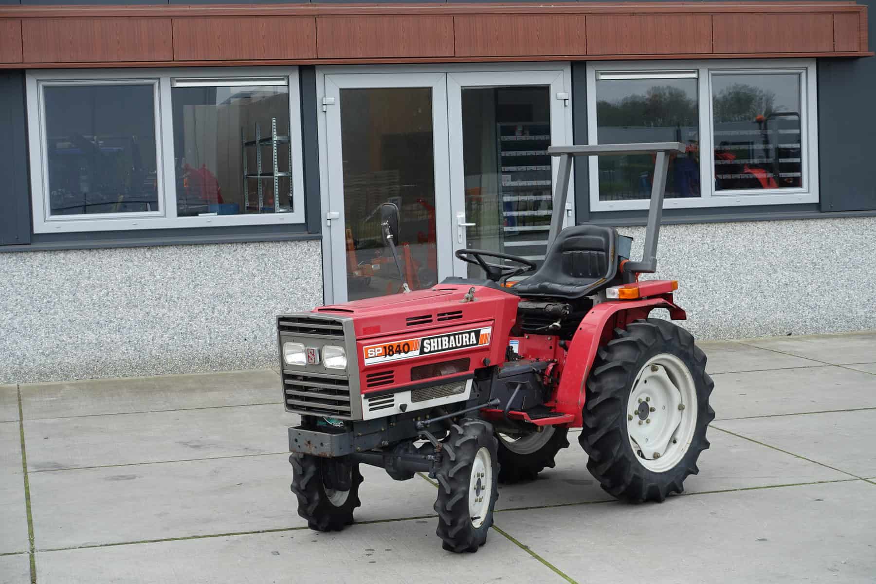 Shibaura SP1840 4wd • VM Service