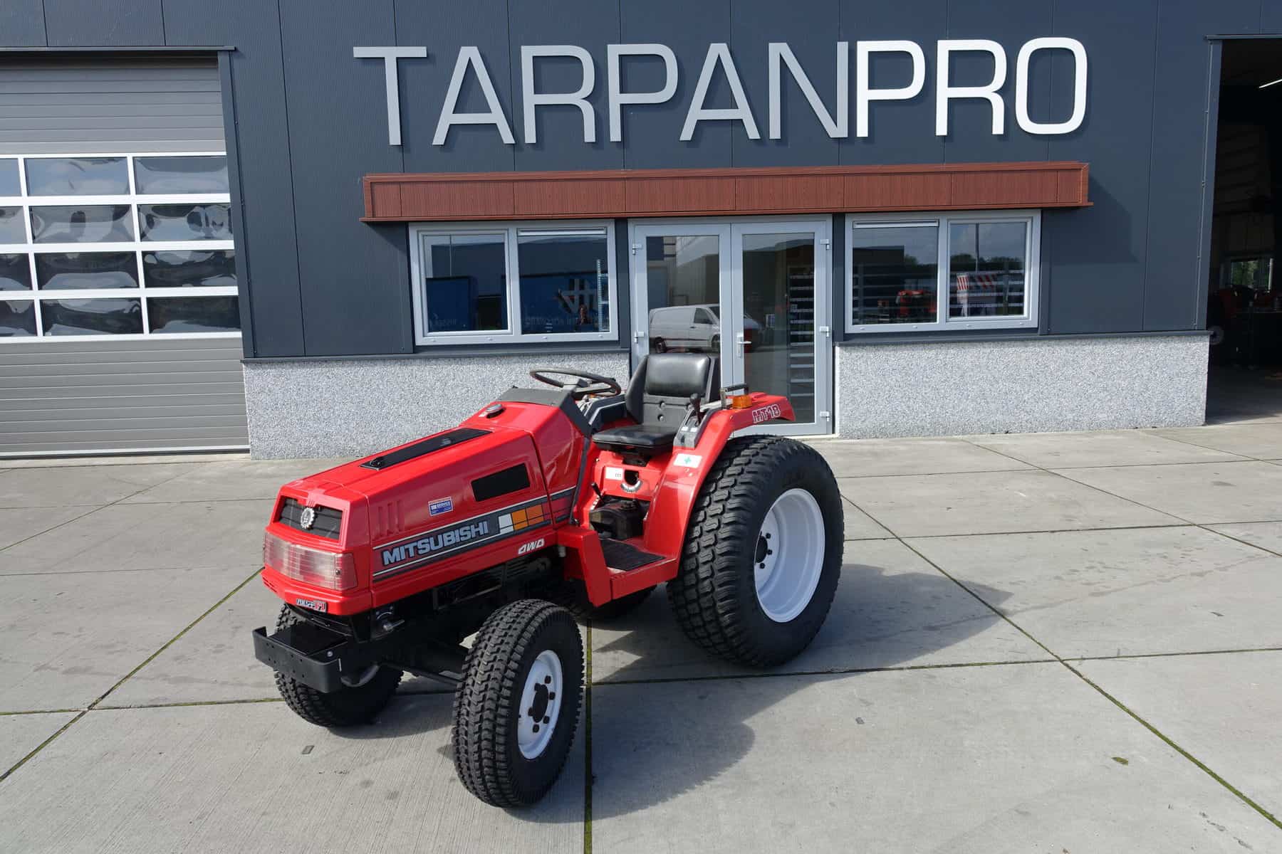 Mitsubishi MT18 4wd • VM Service