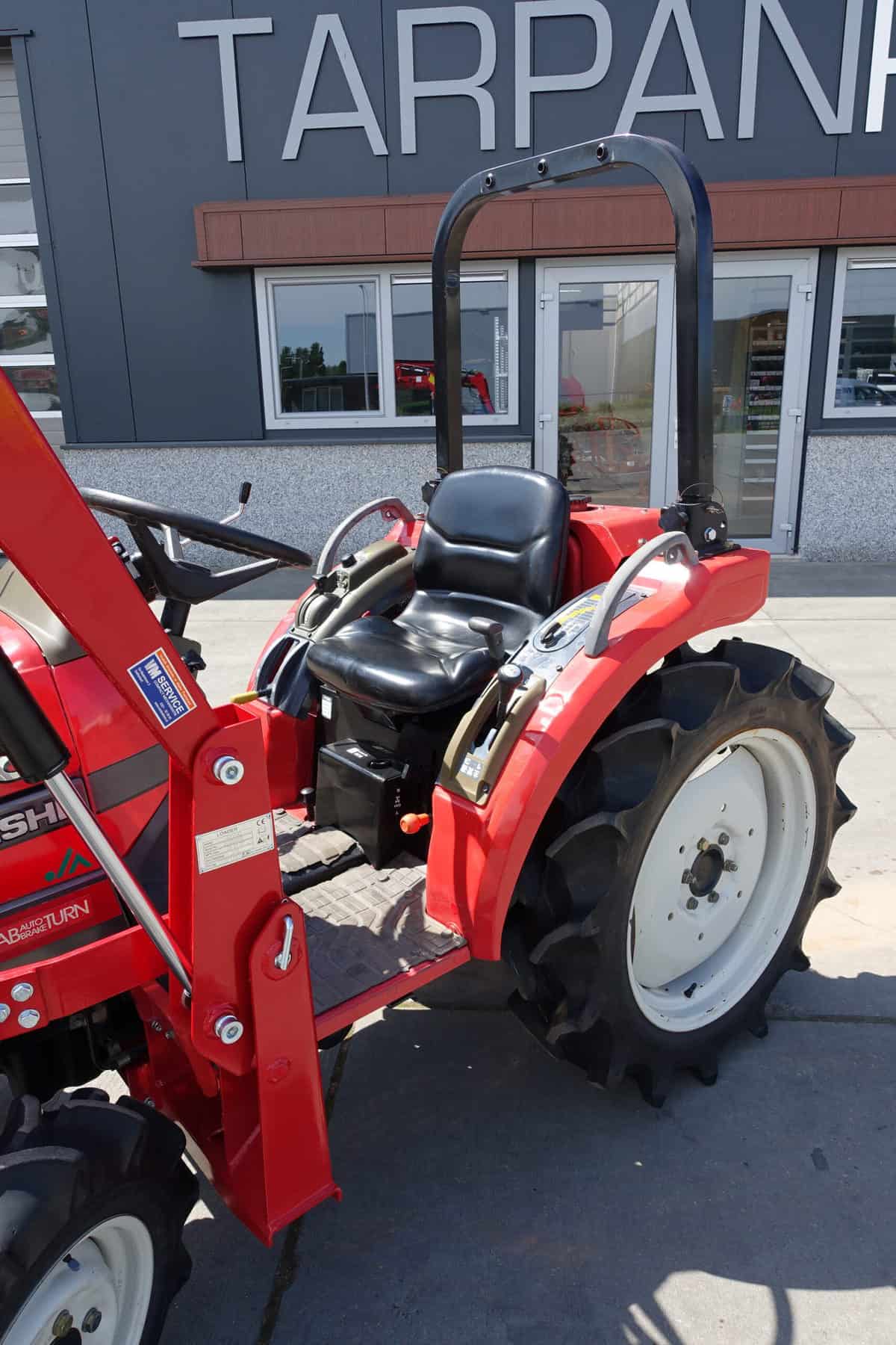 Mitsubishi MT200 4wd • VM Service