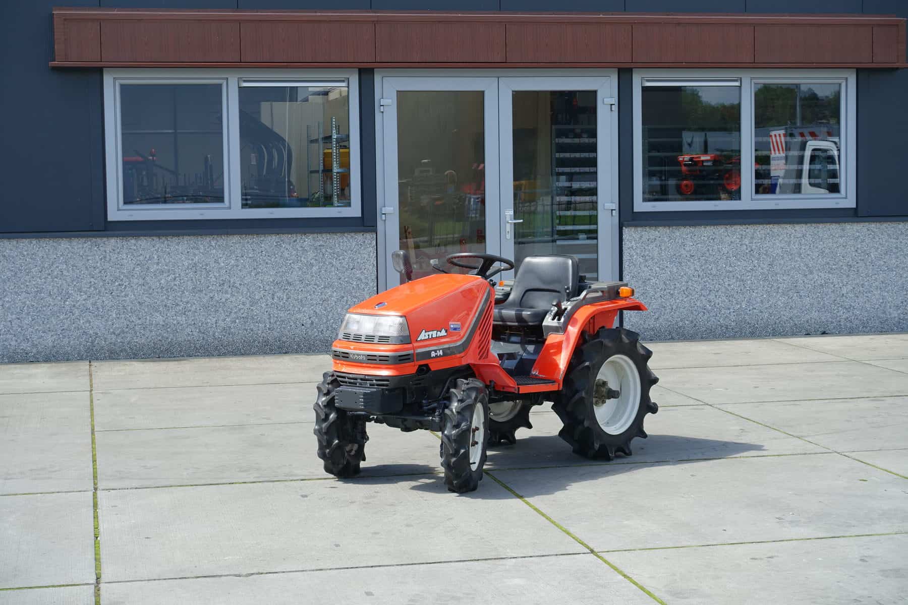 Kubota A14 4wd • VM Service