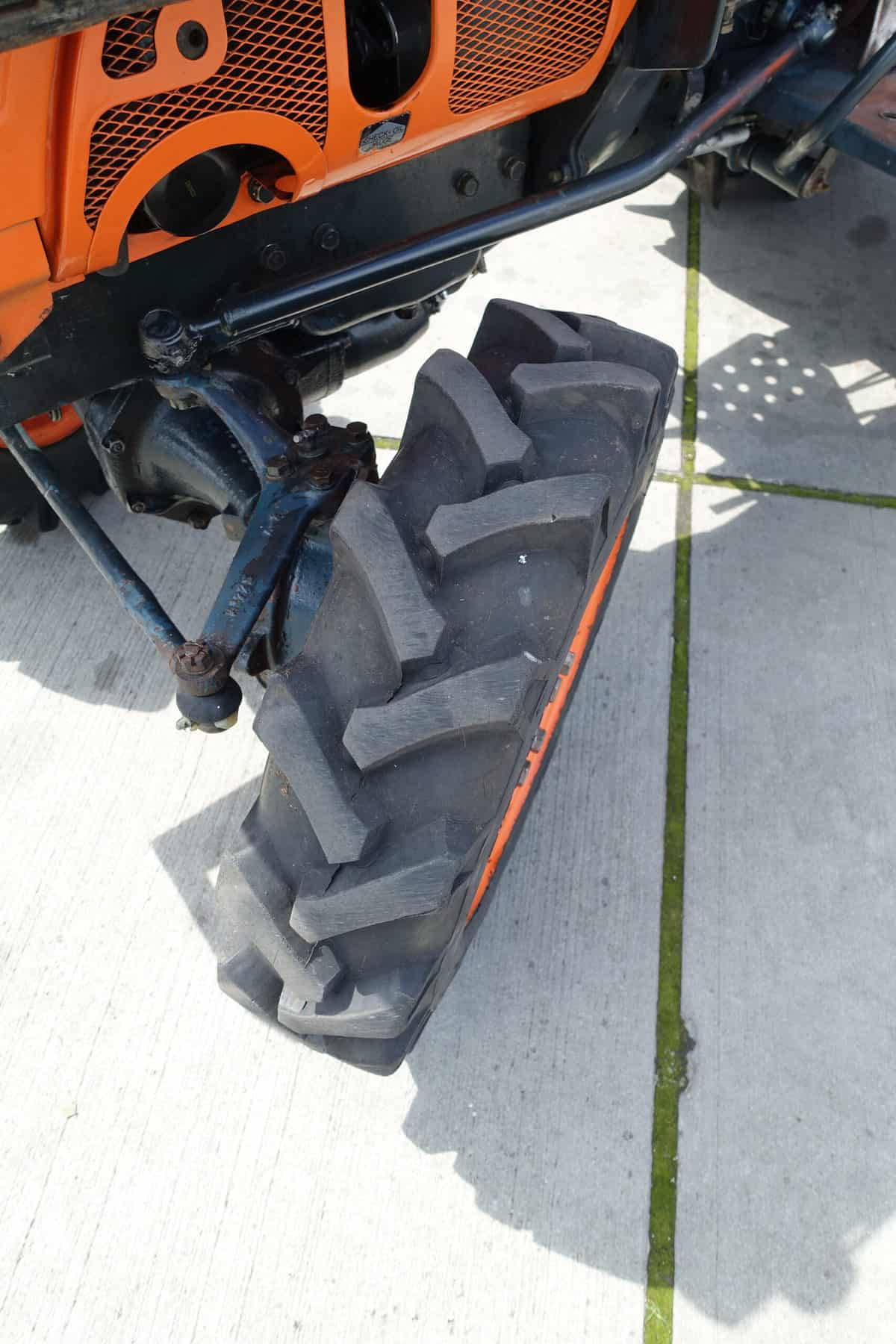 Kubota B6100 4wd • VM Service