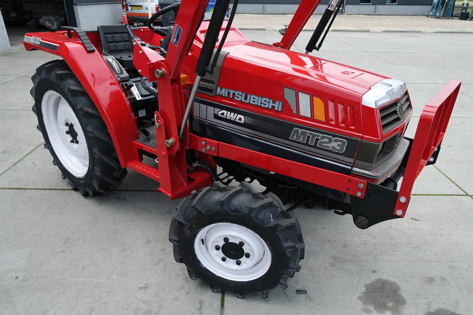 Mitsubishi MT23 4wd • VM Service