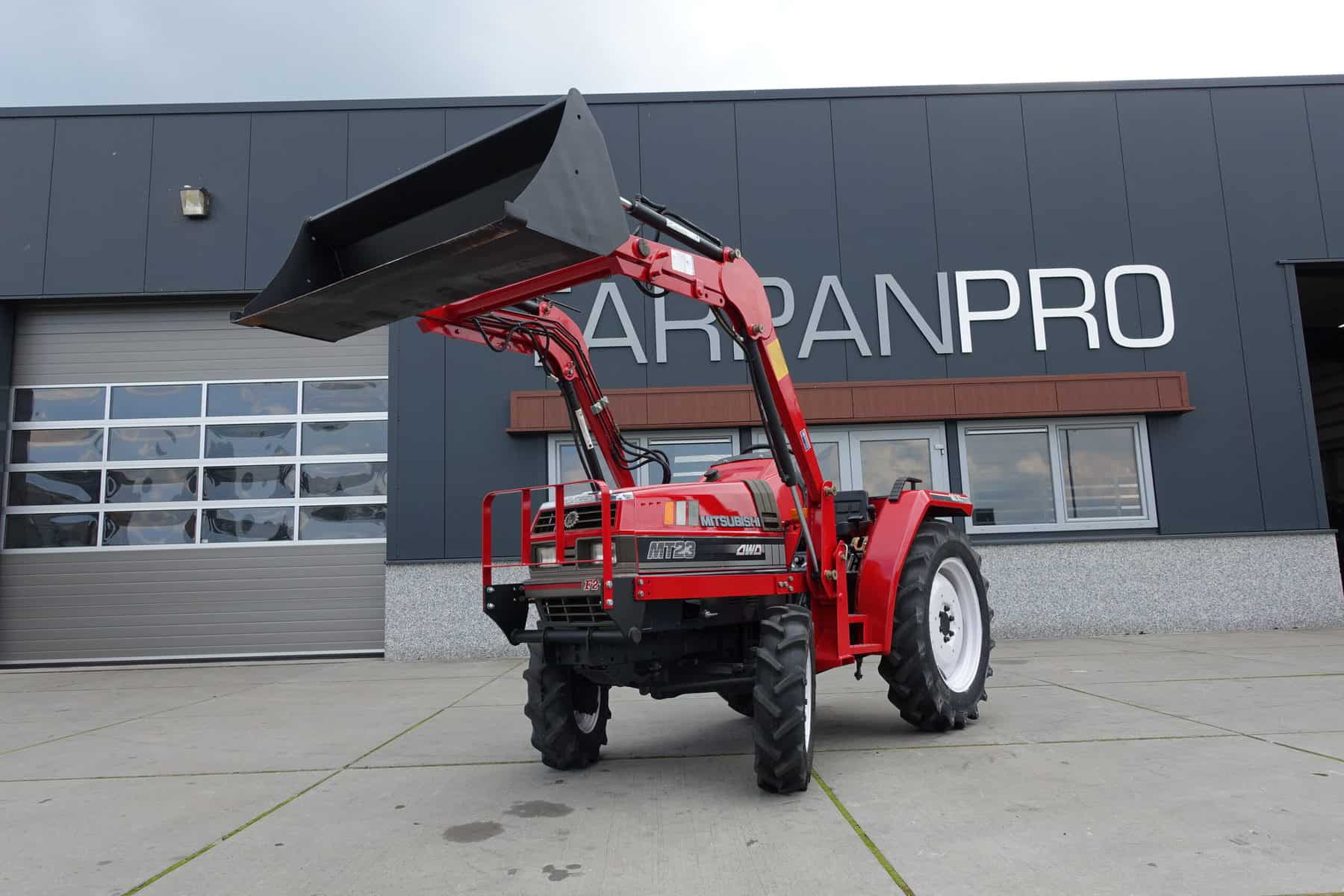 Mitsubishi MT23 4wd • VM Service