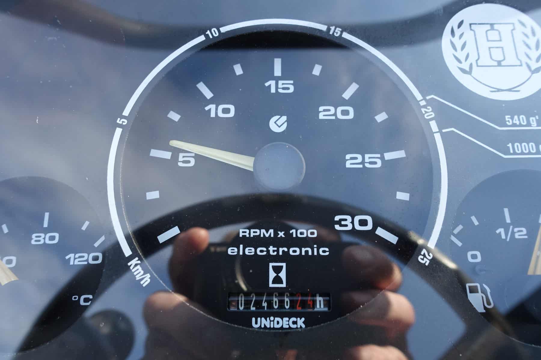 Hurlimann Prince 435 4wd • VM Service