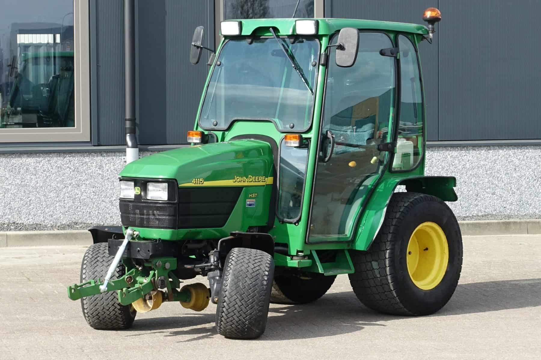 John Deere 4115 4wd HST • VM Service