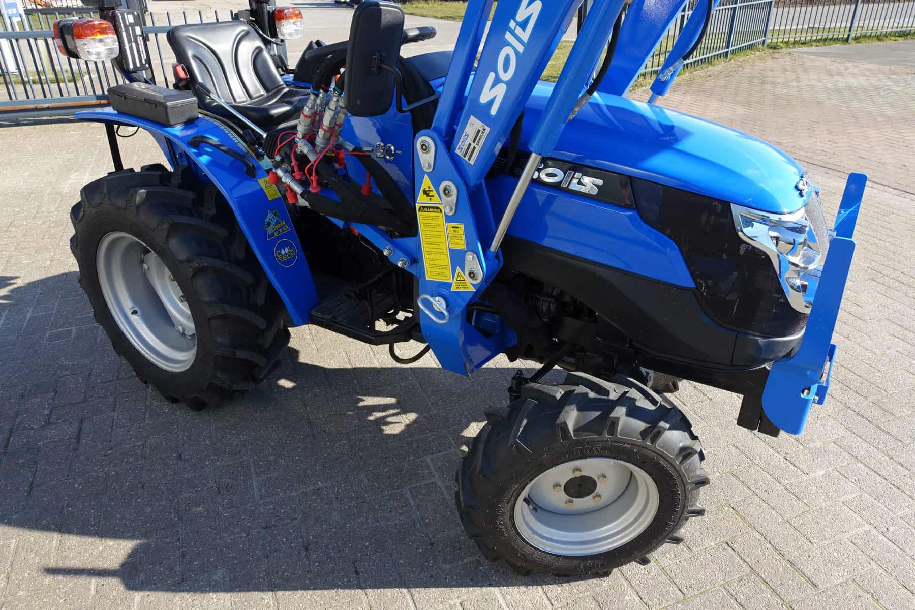 Solis 20 4wd • VM Service