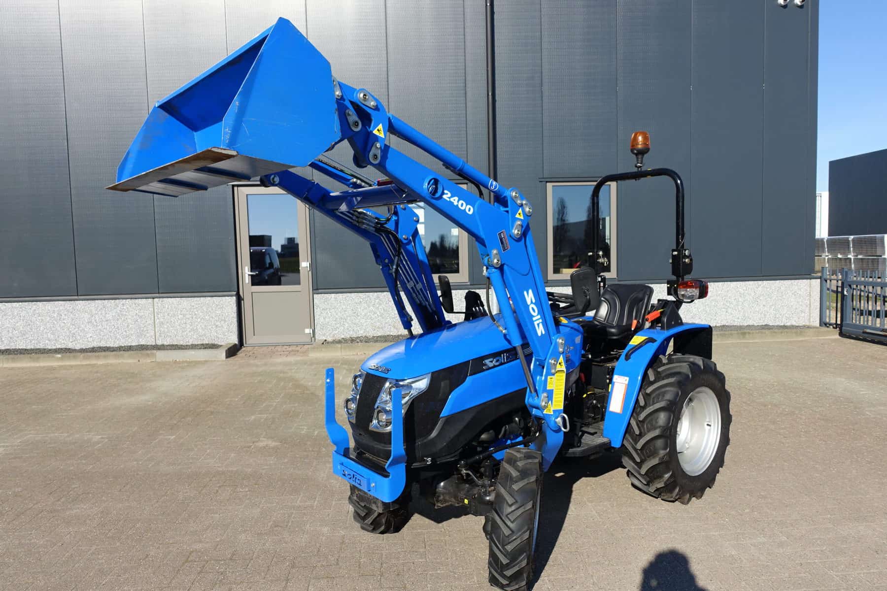 Solis 20 4wd • VM Service