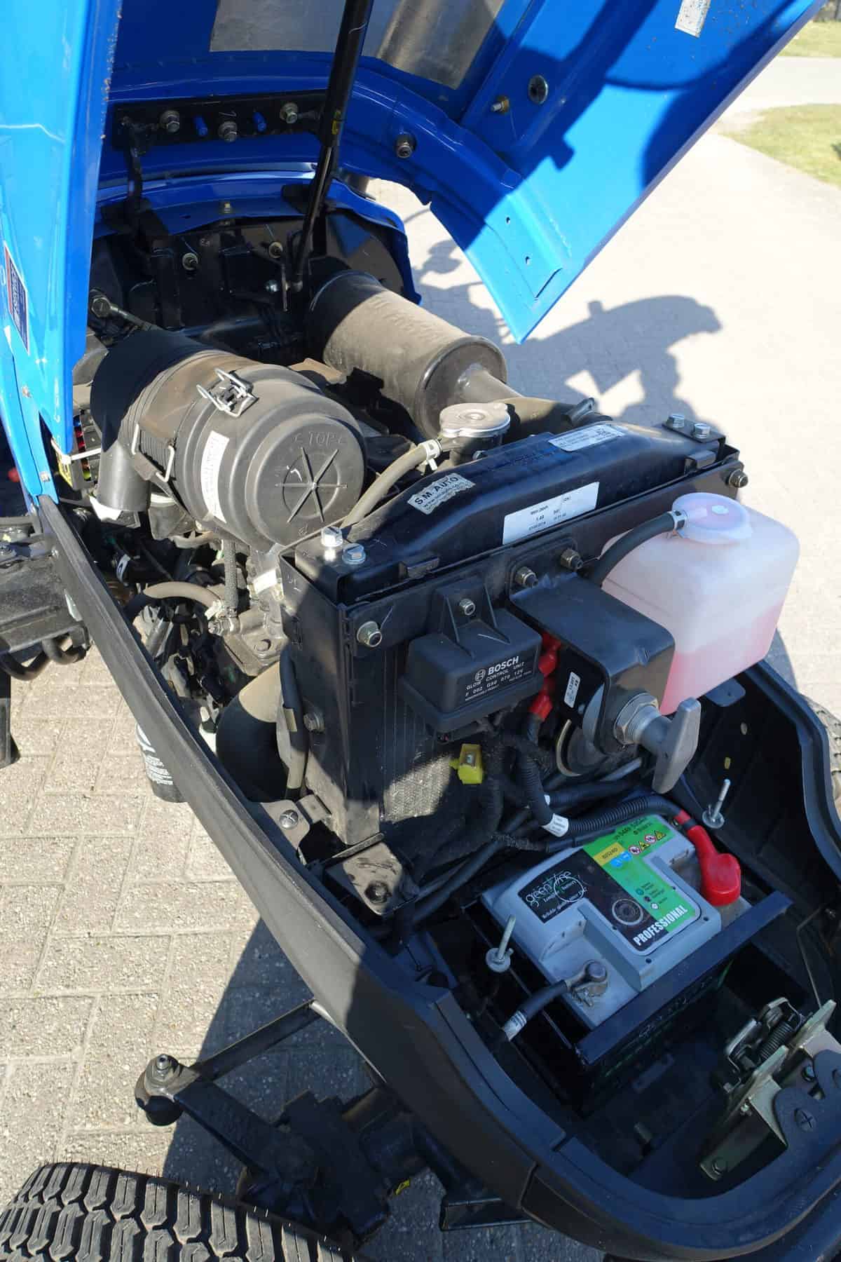 Solis 26 4wd • VM Service