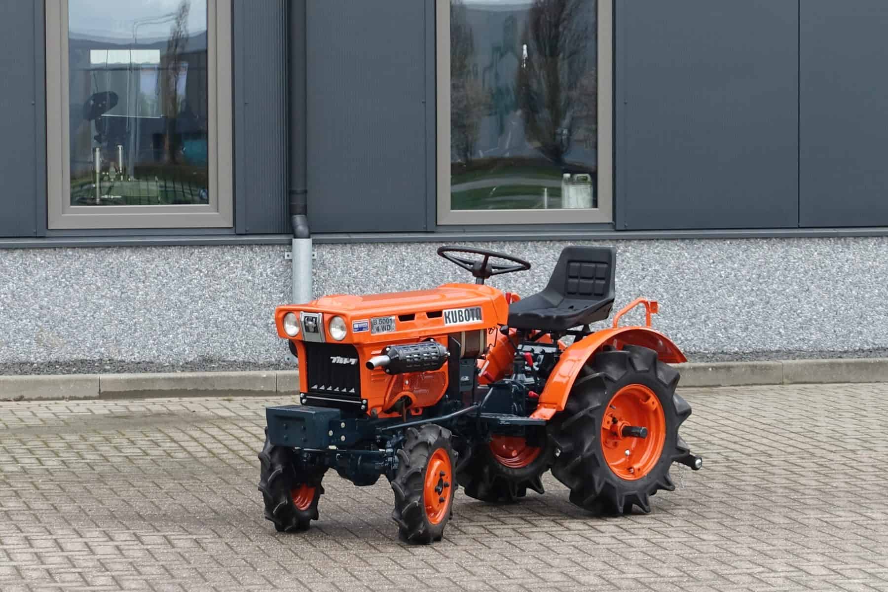 Kubota B5001 4wd • VM Service
