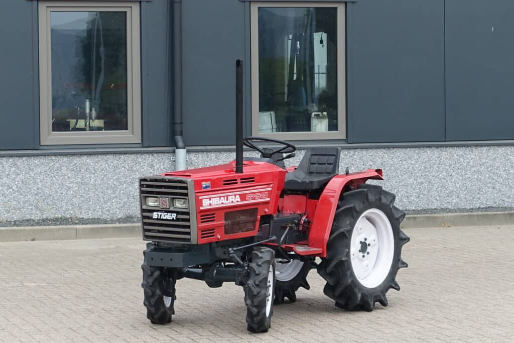 Shibaura SP1540 4wd • VM Service