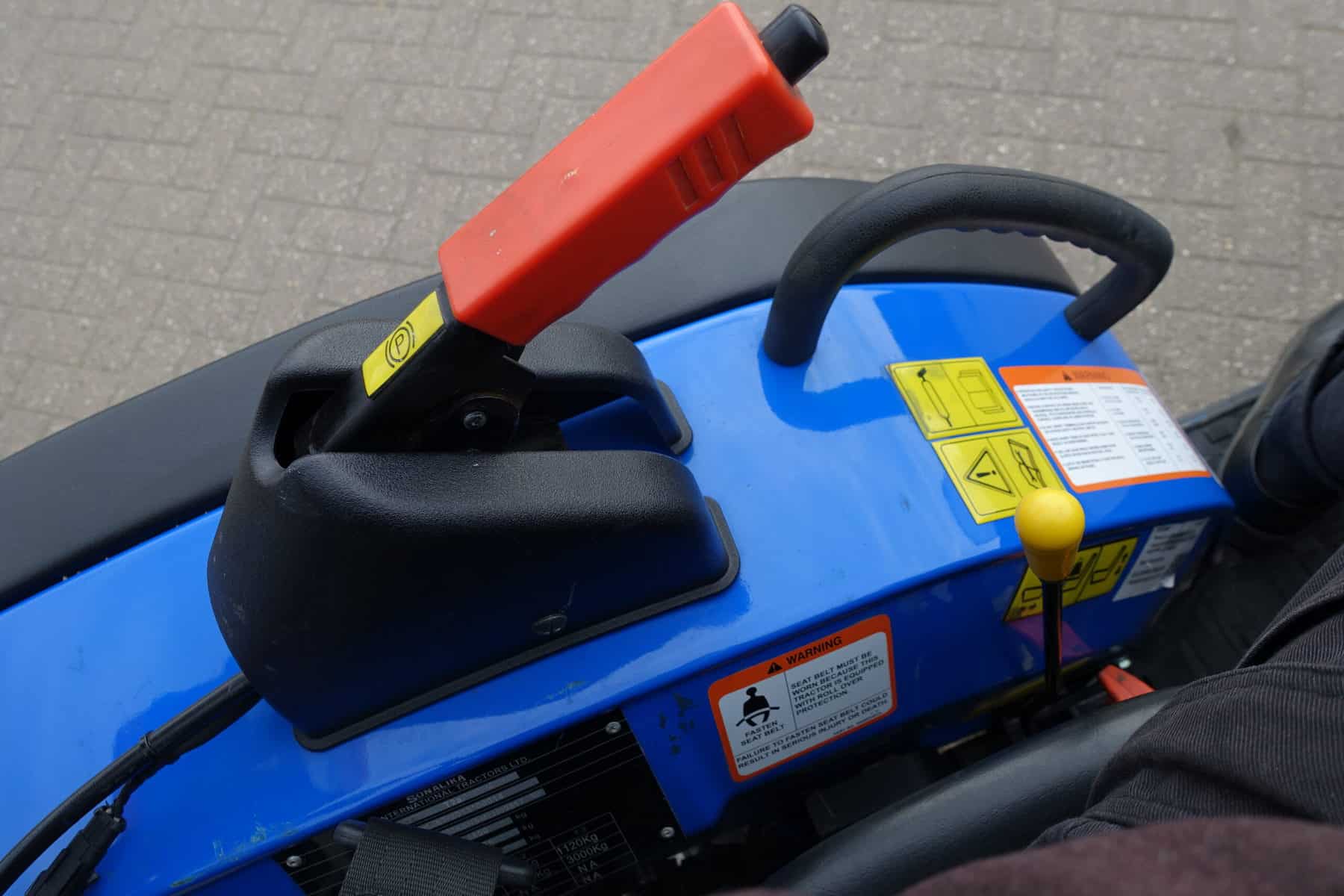 Solis 26 4wd • VM Service