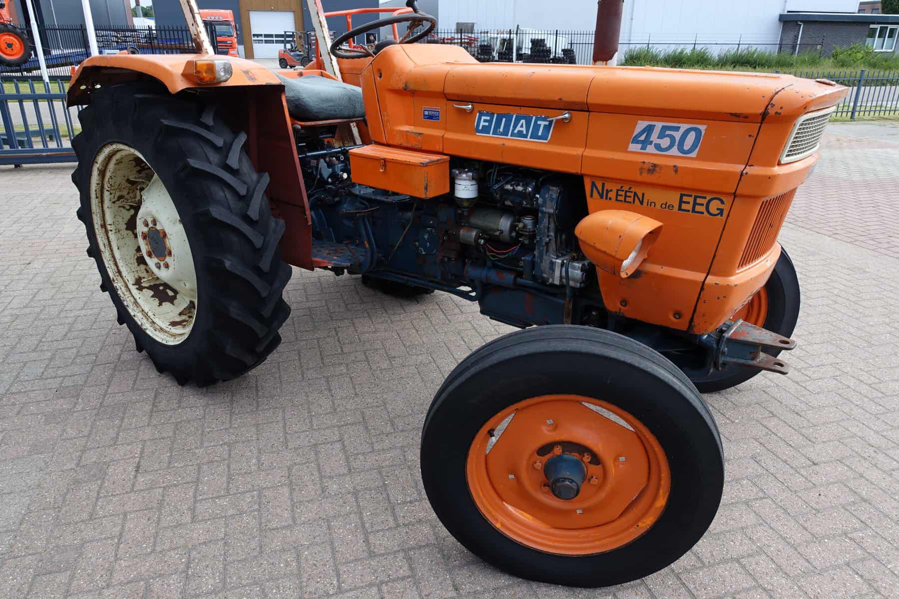 Fiat 450 2wd • VM Service