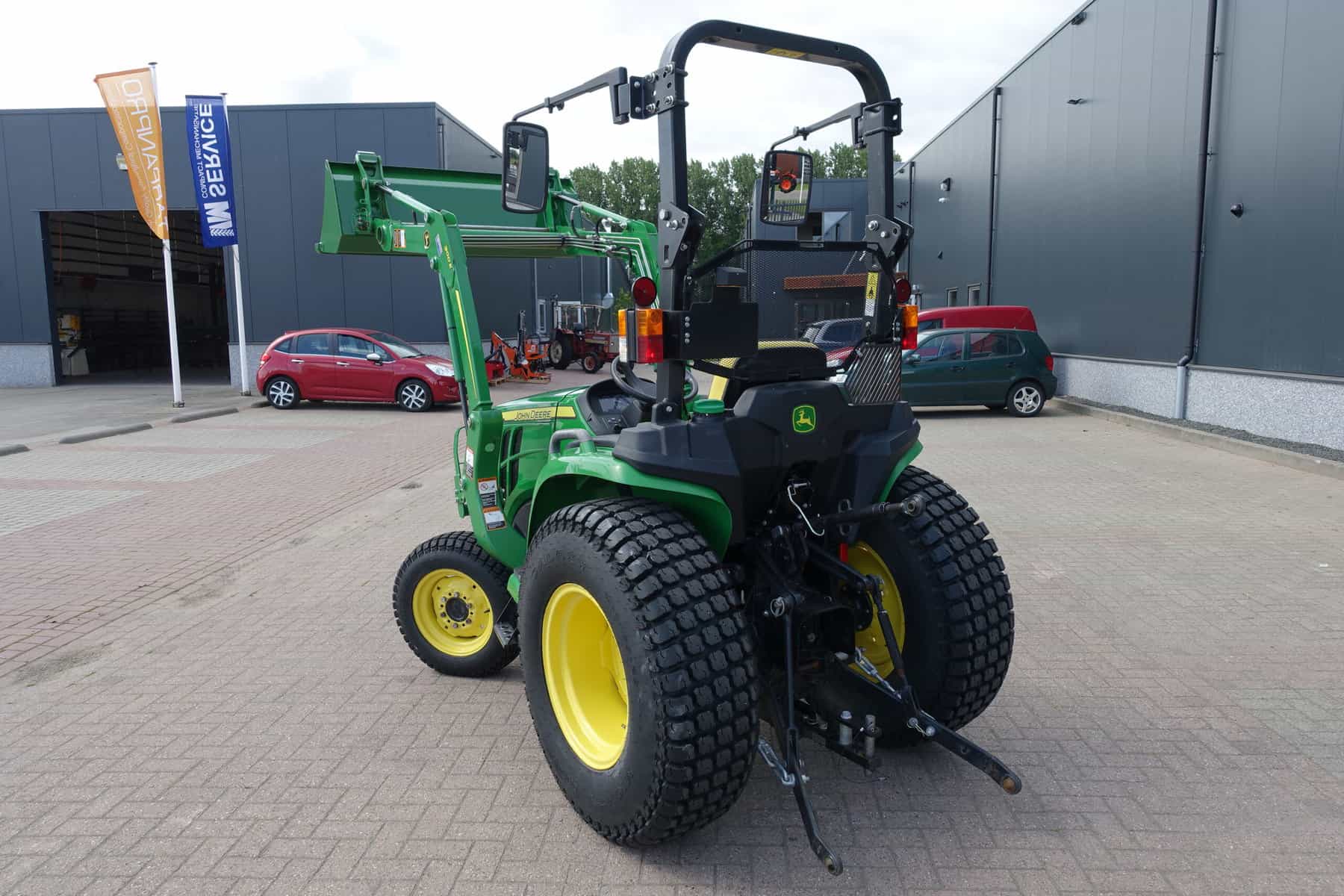 John Deere 3038e 4wd HST • VM Service