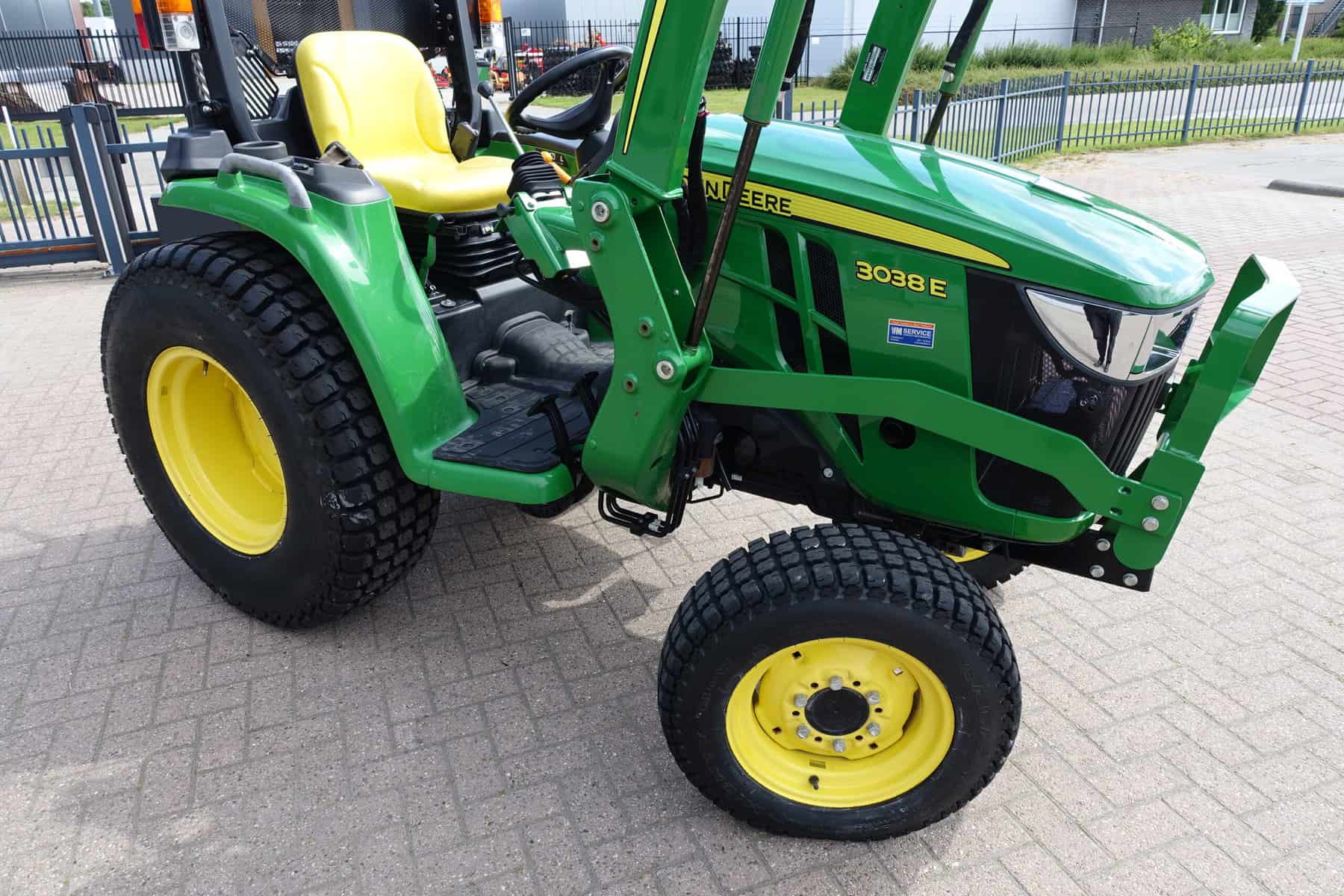 John Deere 3038e 4wd HST • VM Service