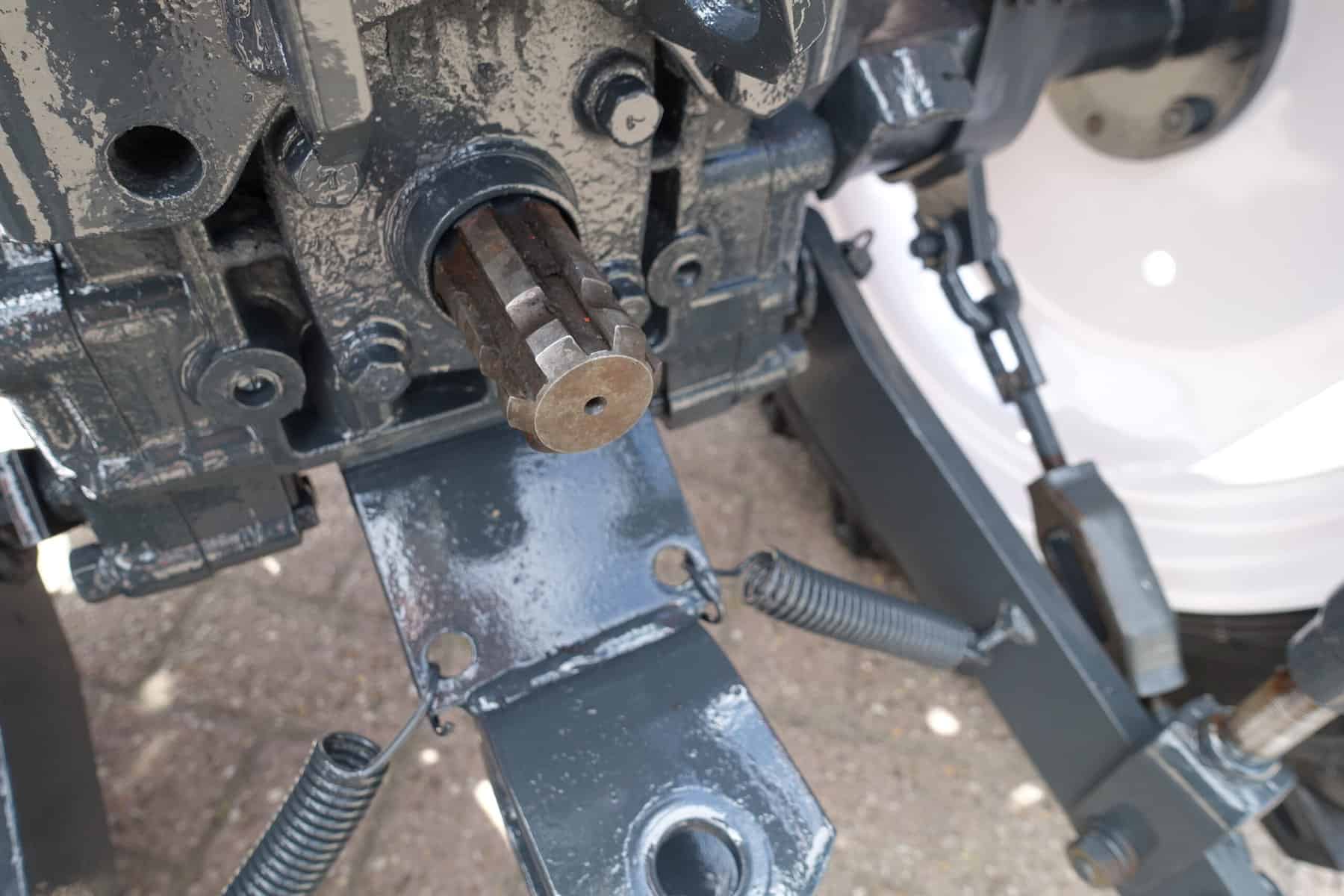 Shibaura P17F 4wd • VM Service