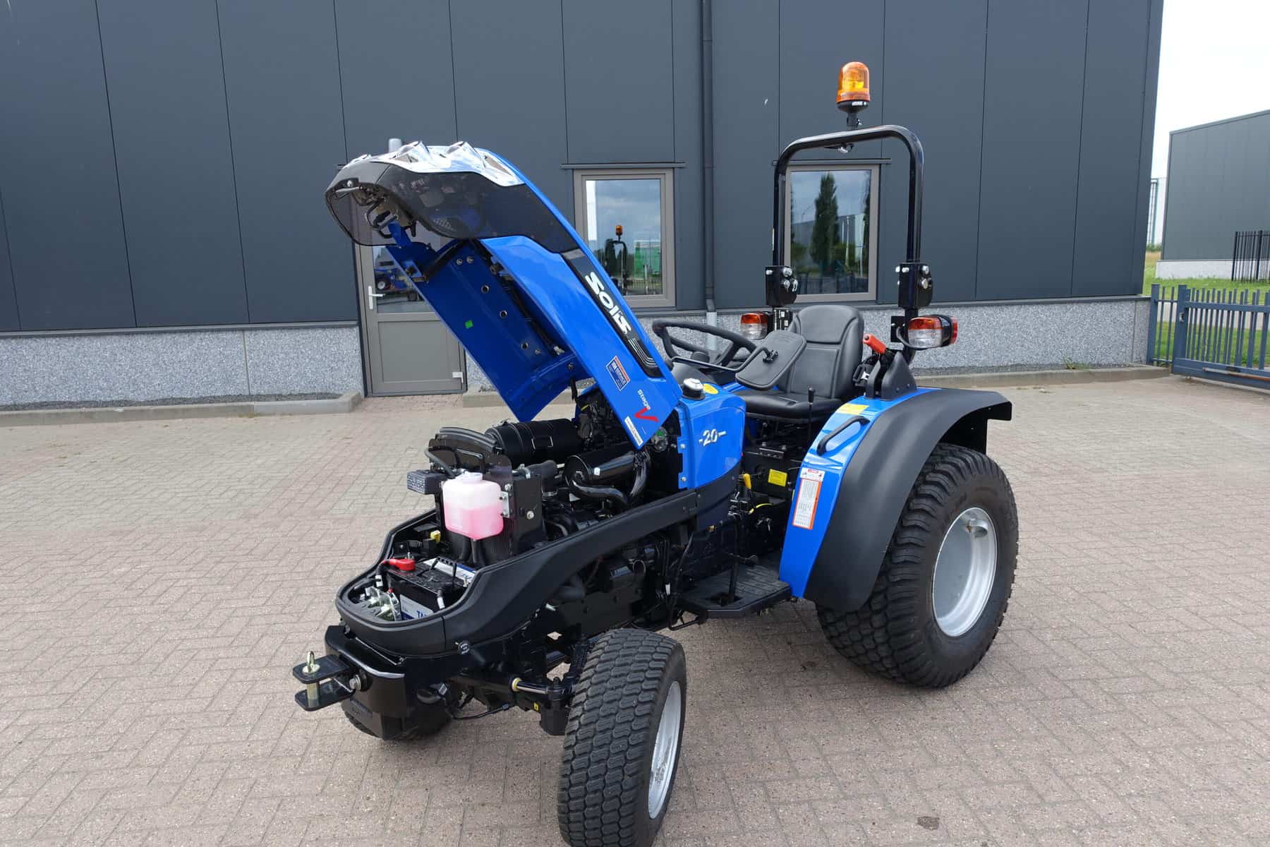 Solis 20 4wd • VM Service