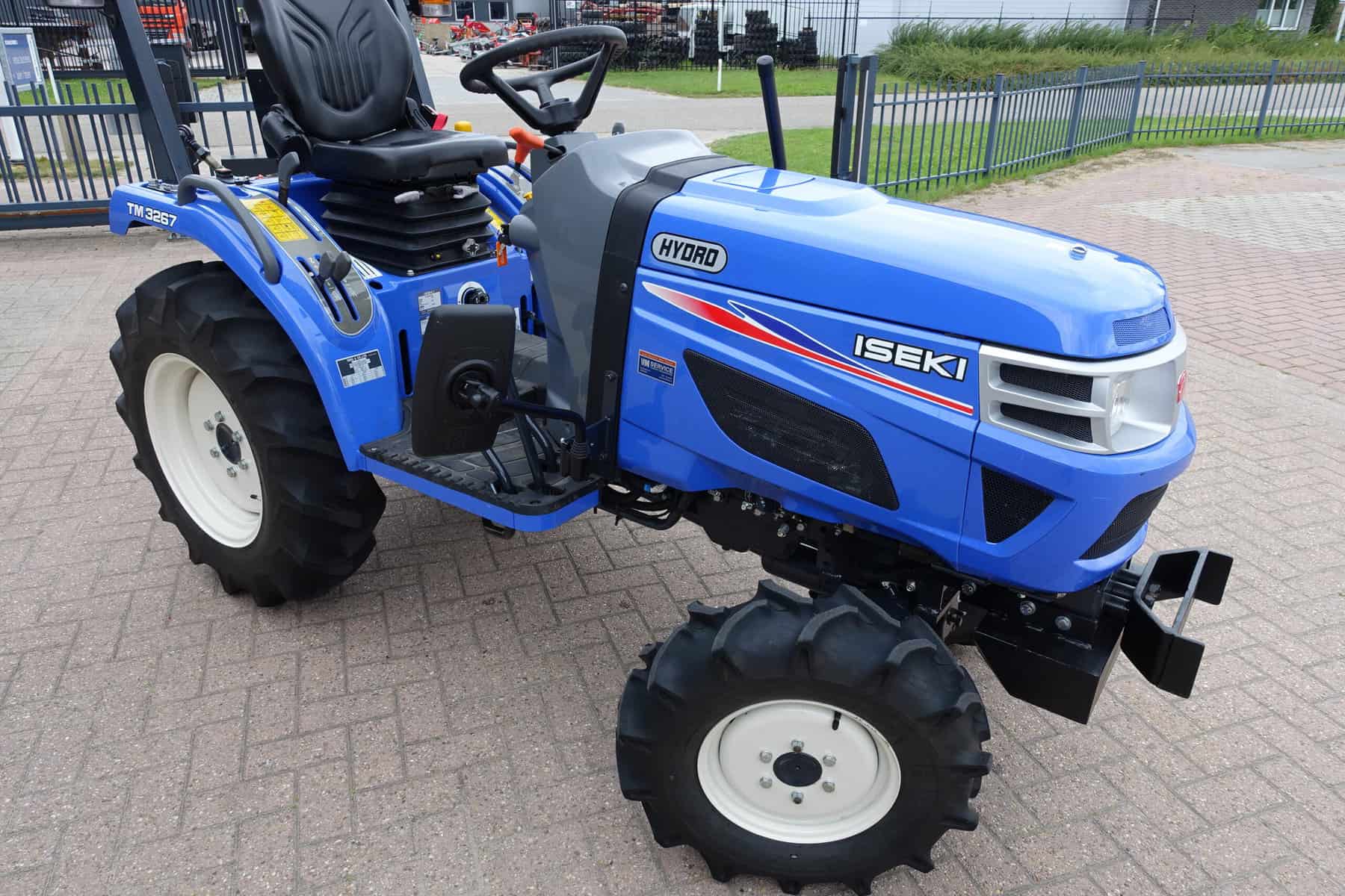 Iseki TM3267 4wd HST • VM Service