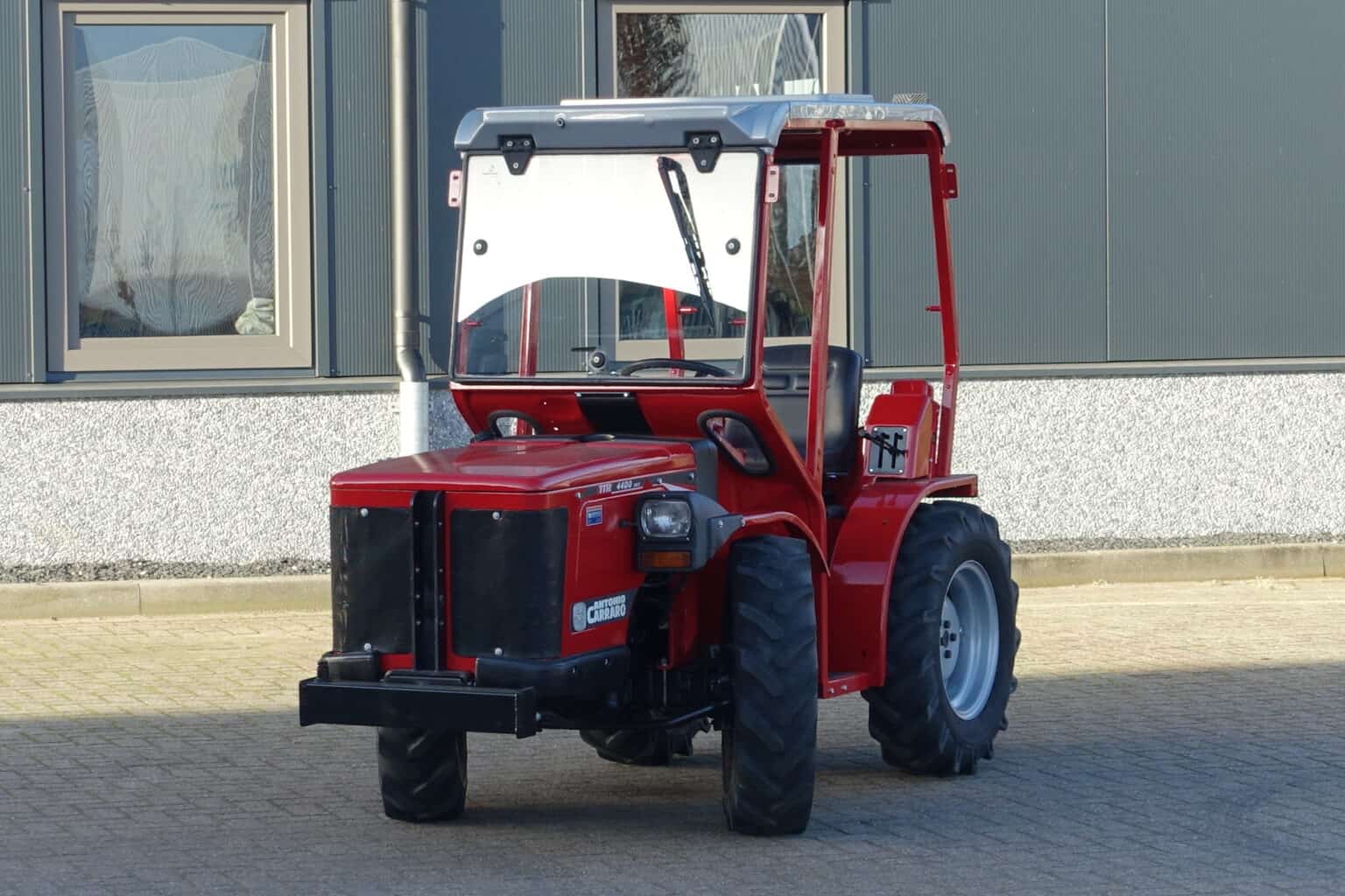 Carraro 4400 4wd HST • VM Service