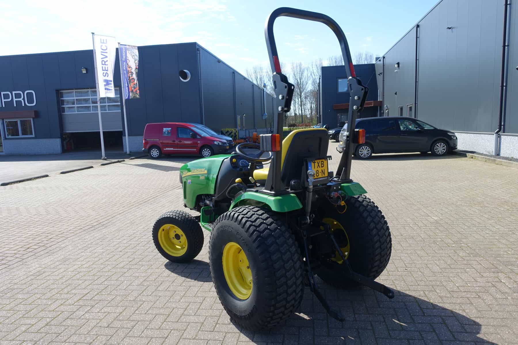 John Deere 2520 4wd HST • VM Service