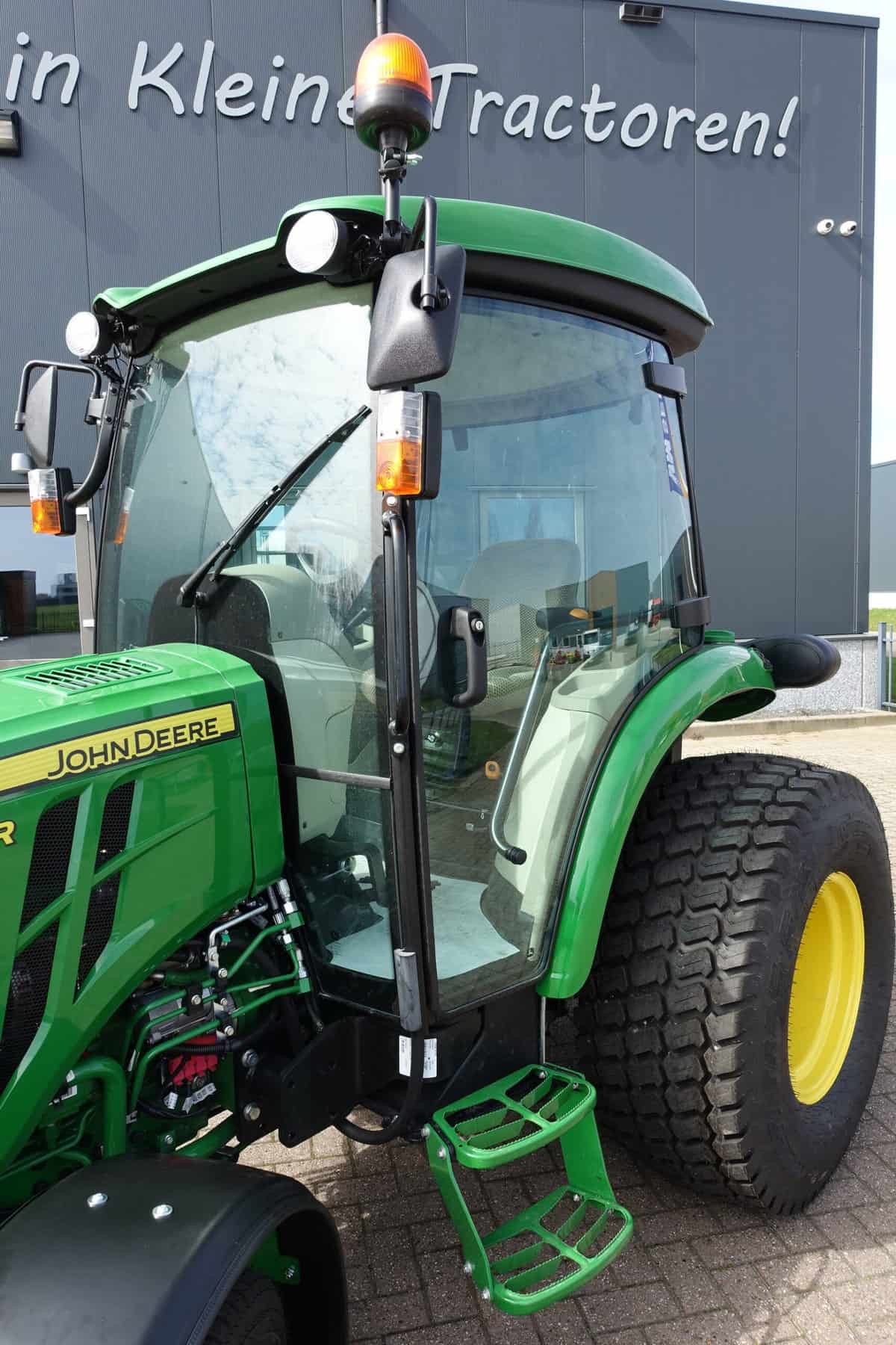 John Deere 4066R 4wd HST • VM Service