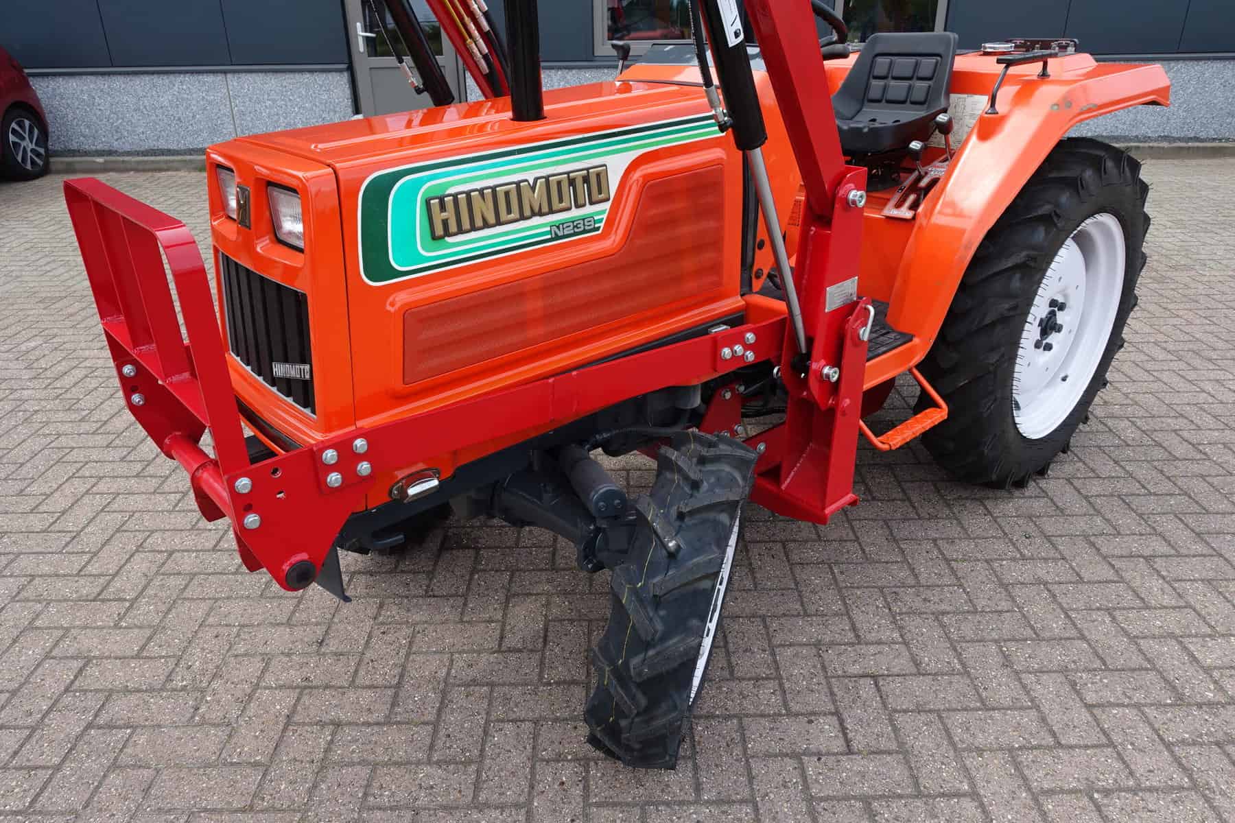 Hinomoto N239 4wd • VM Service