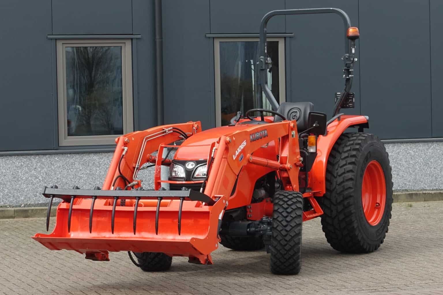 Kubota MK5000 4wd • VM Service